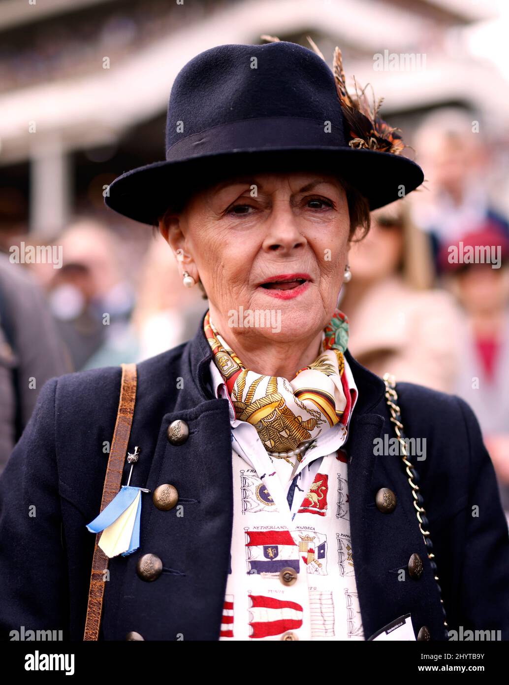 Supreme novices hurdle 2022 hi-res stock photography and images - Alamy