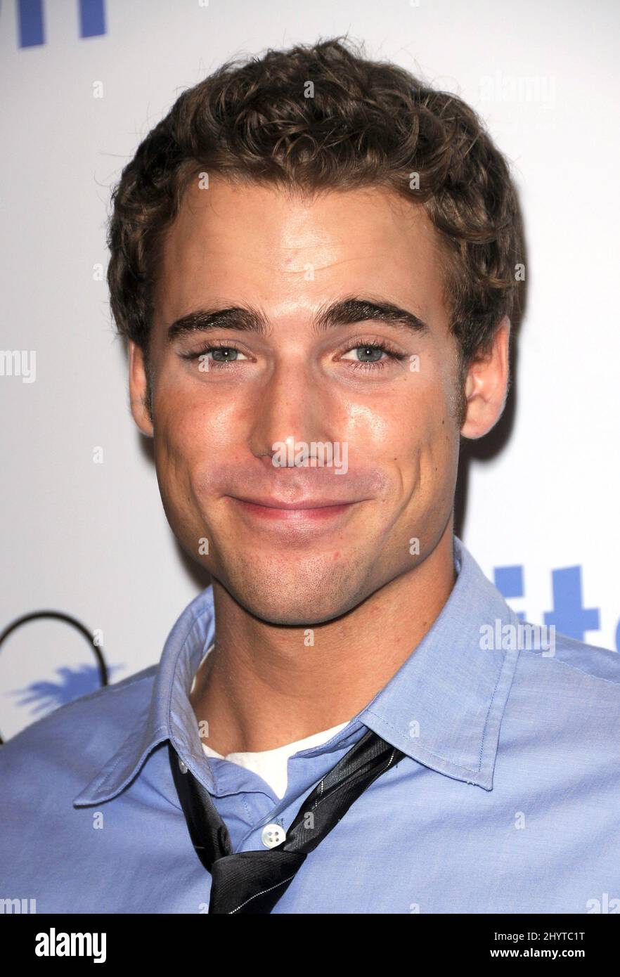 Dustin Milligan joins the 90210 cast to debut the new t-shirt line, at ...