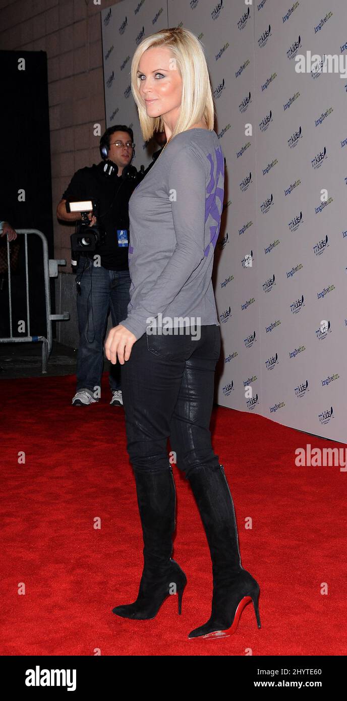 Jenny McCarthy arriving at the Jonas Brothers' Celebration for the ...