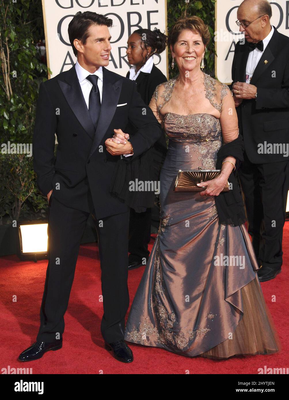 Tom Cruise and mother Mary Lee Mapother at the 66th Annual Golden Globe ...
