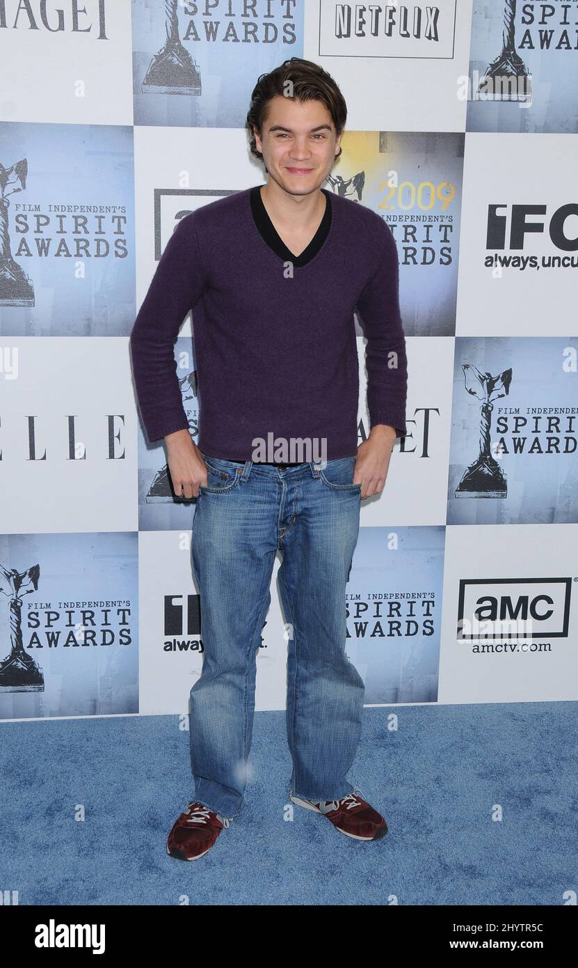 Emile Hirsch arrives at the 2009 Film Independent's Spirit Awards held ...