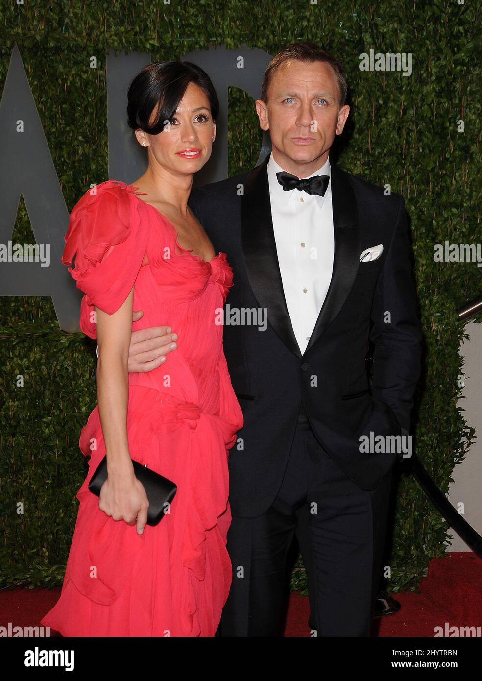 Daniel Craig and Satsuki Mitchell at the Vanity Fair Oscar Party 2009 ...