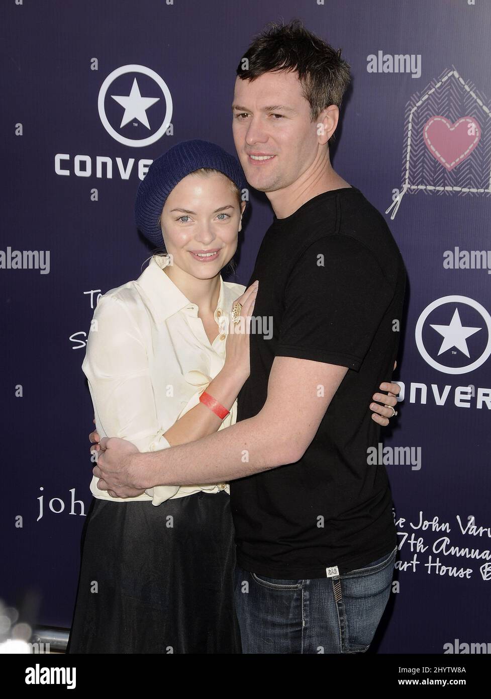 Jaime king kyle newman arriving bring heart house hi-res stock ...