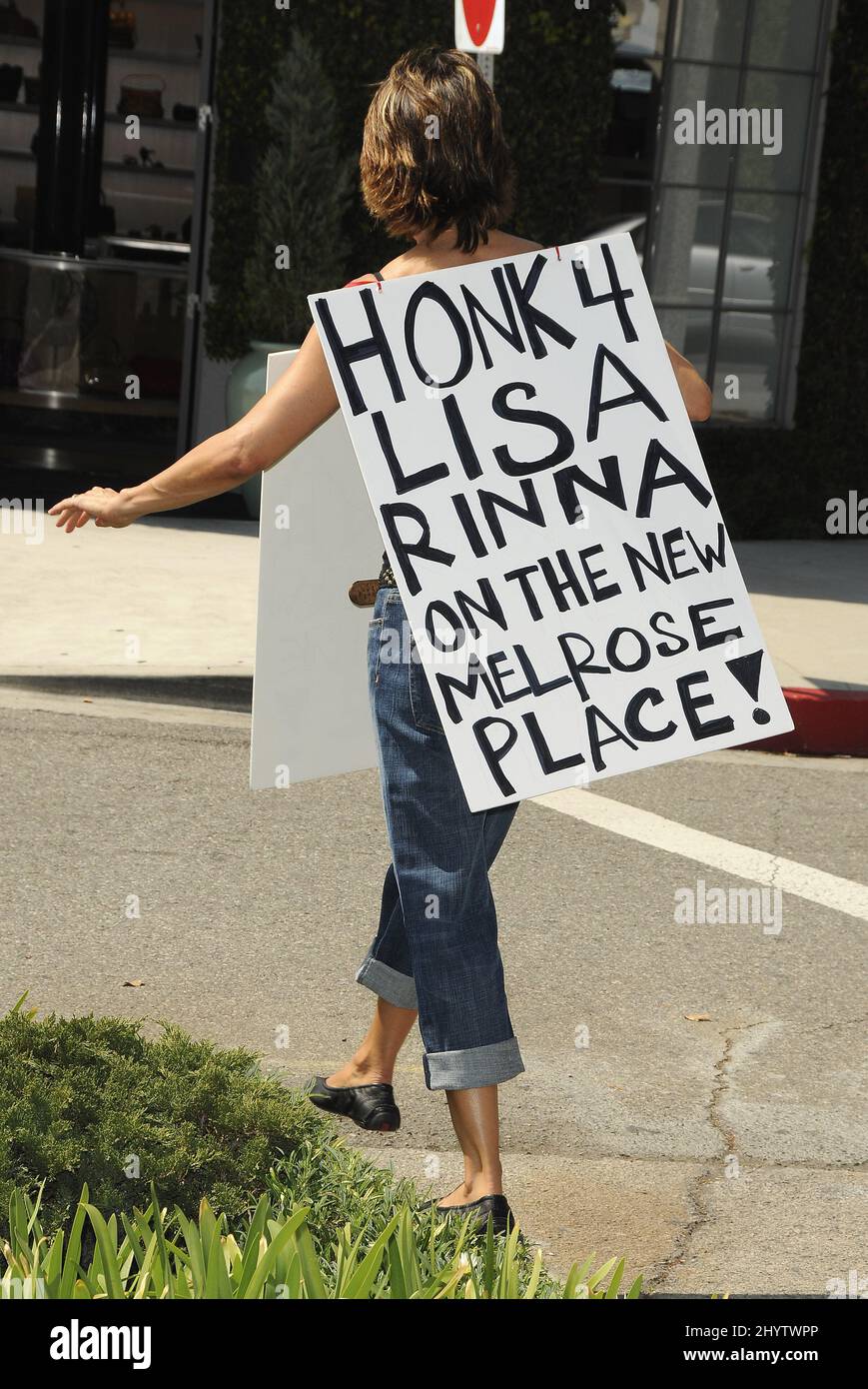 Lisa Rinna poses for the camera as she starts her campaign to be cast ...