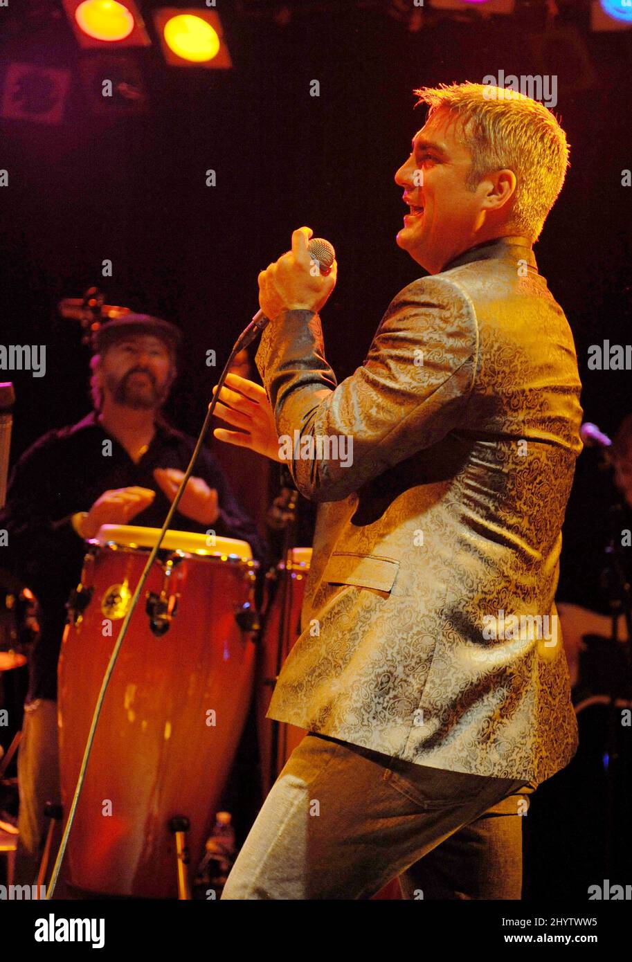 Taylor Hicks in Concert at The Roxy Theatre in West Hollywood ...