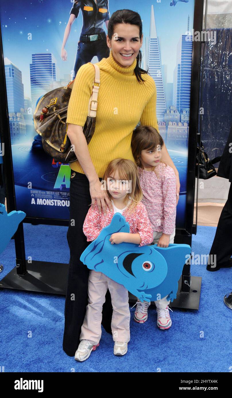 Angie Harmon and daughters Avery and Finley at the "Monsters Vs. Aliens ...