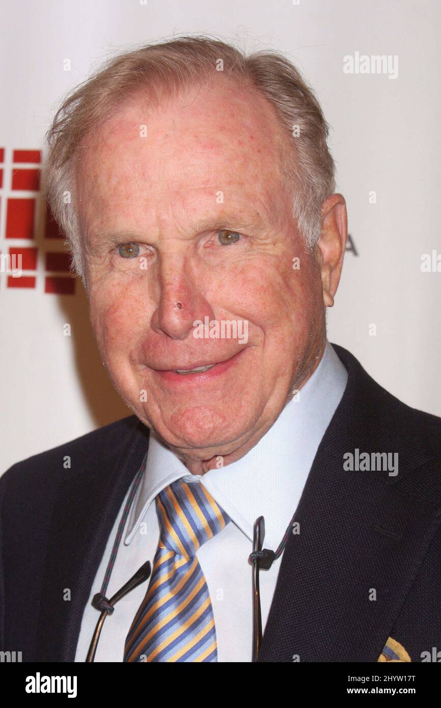 Wayne Rogers attends The 63rd Annual Writers Guild Awards at the AXA ...