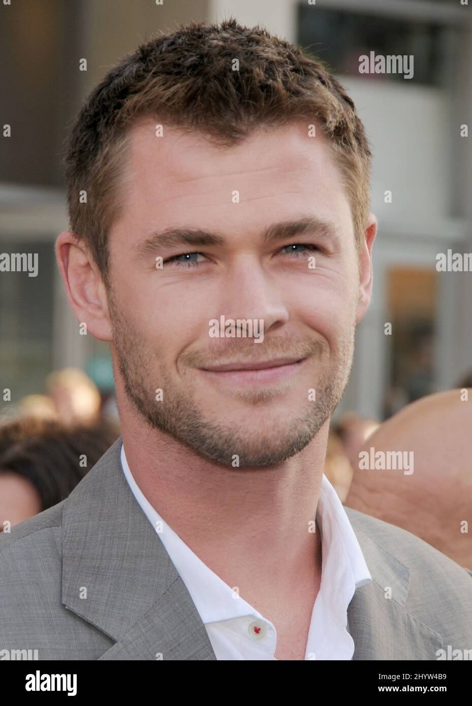 Chris hemsworth premiere hi-res stock photography and images - Alamy