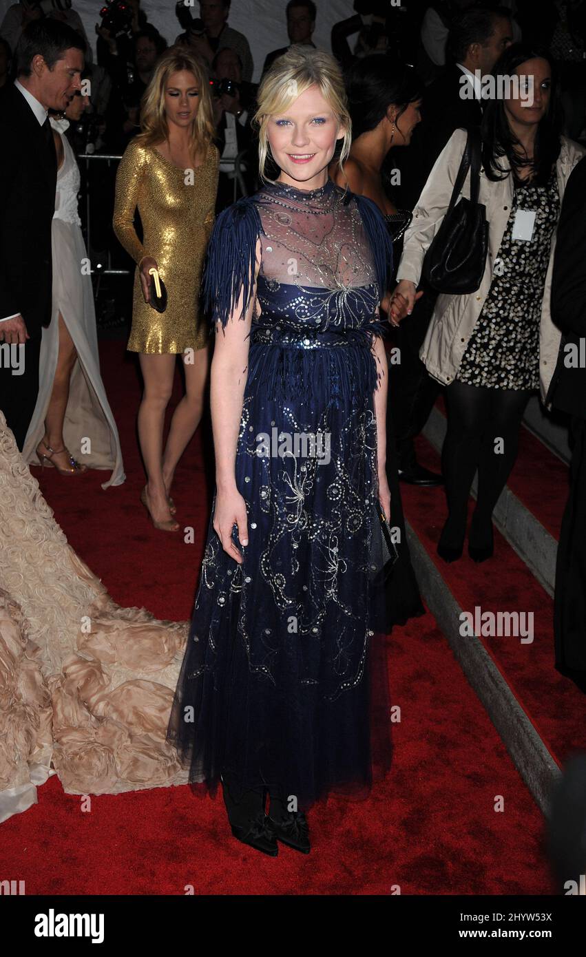 Kirsten Dunst at the Model as Muse, Embodying Fashion, Costume ...