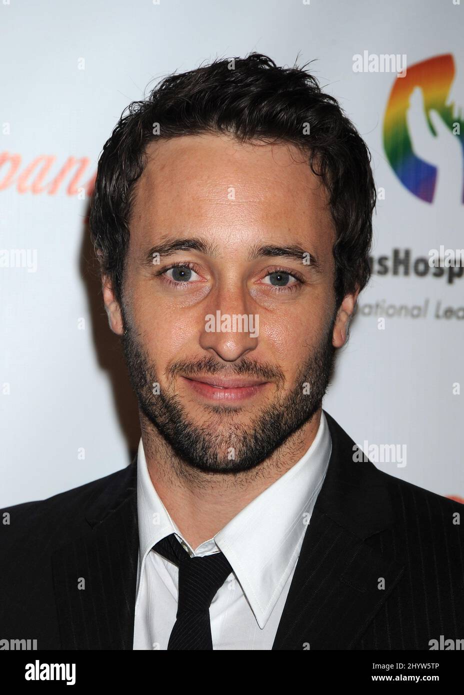 Alex O'Laughlin at the 2009 Noche De Ninos Gala held at the Beverley ...