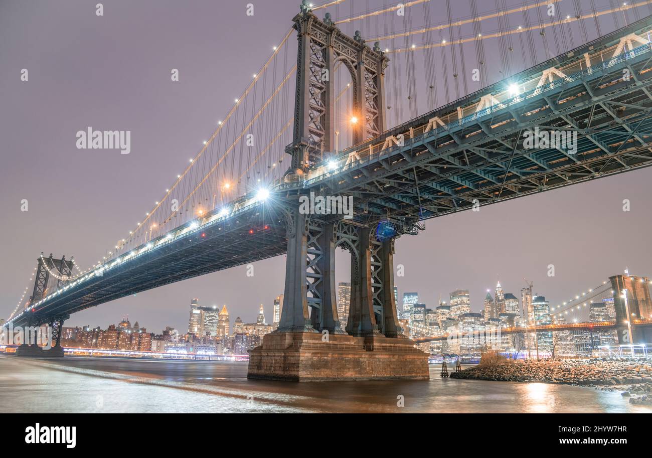 Bridges of New York City at night Stock Photo - Alamy