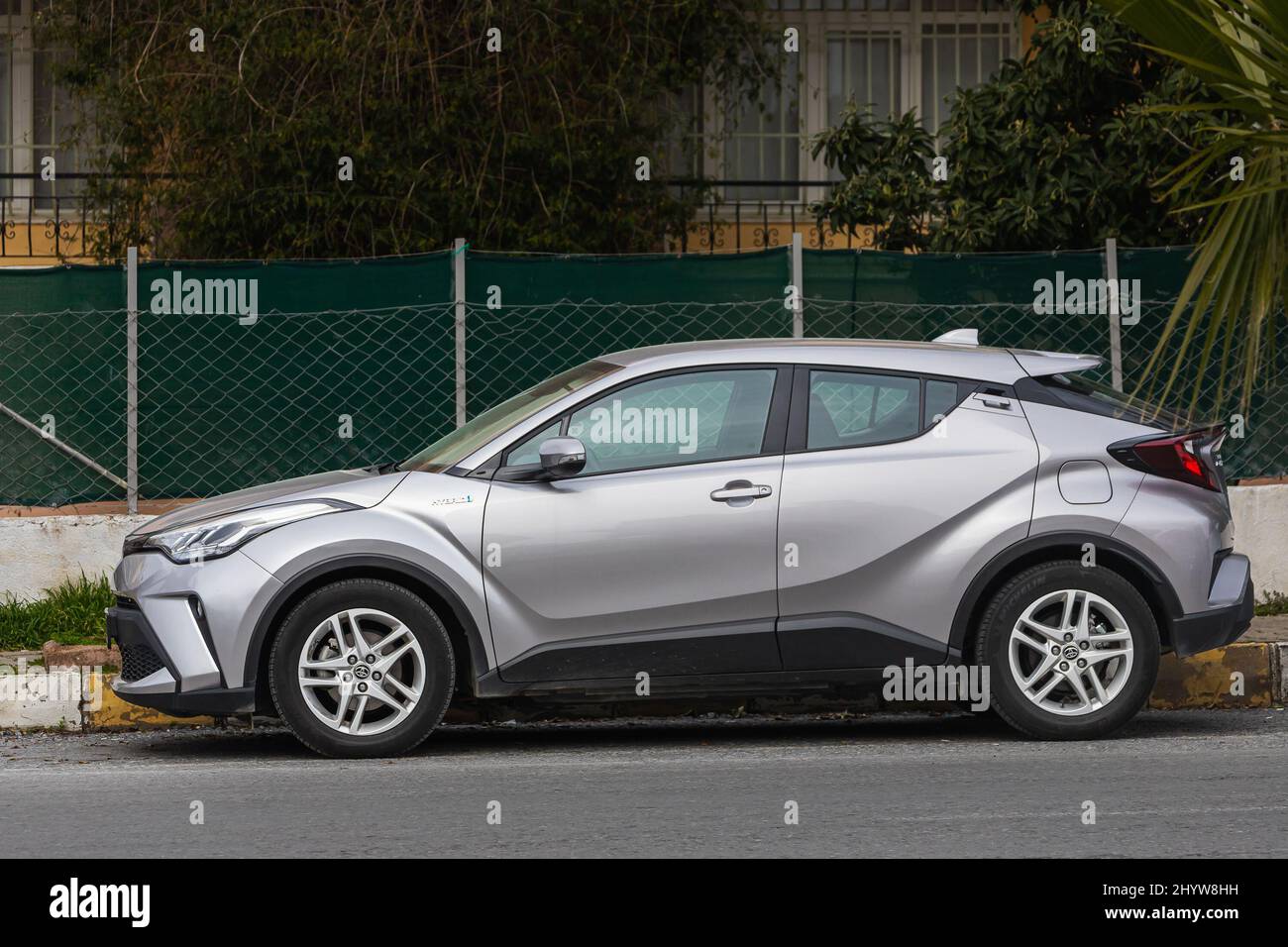 Toyota chr hybrid hi-res stock photography and images - Alamy