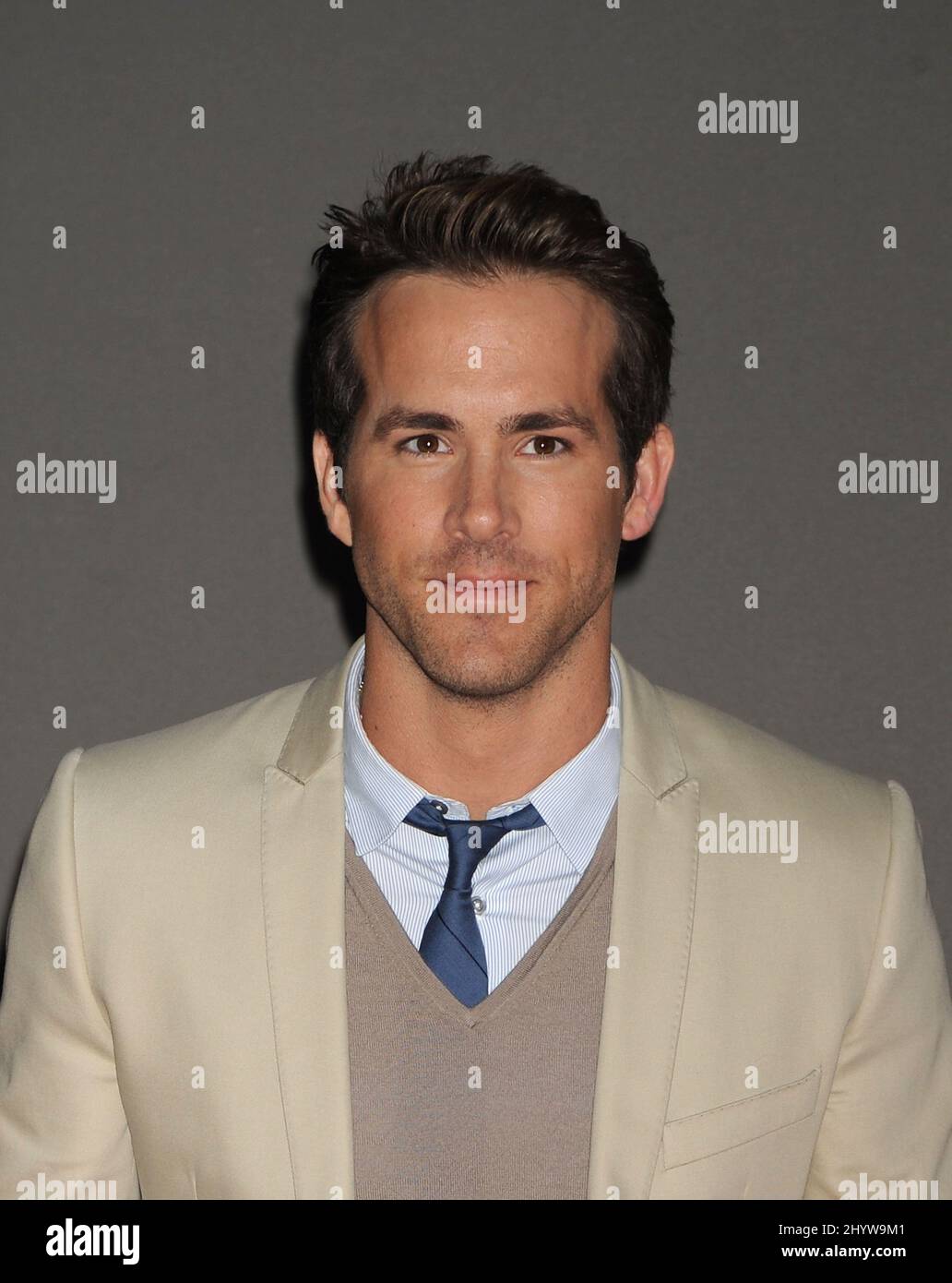 Ryan Reynolds The Proposal No Shirt