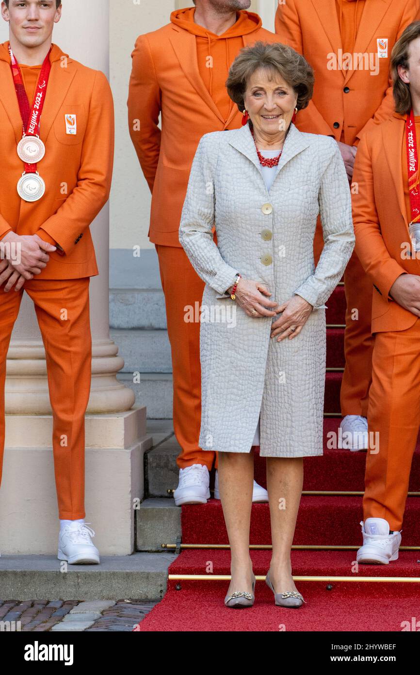 Princess Margriet with the medal winners of the Winter Paralympics 2022 ...