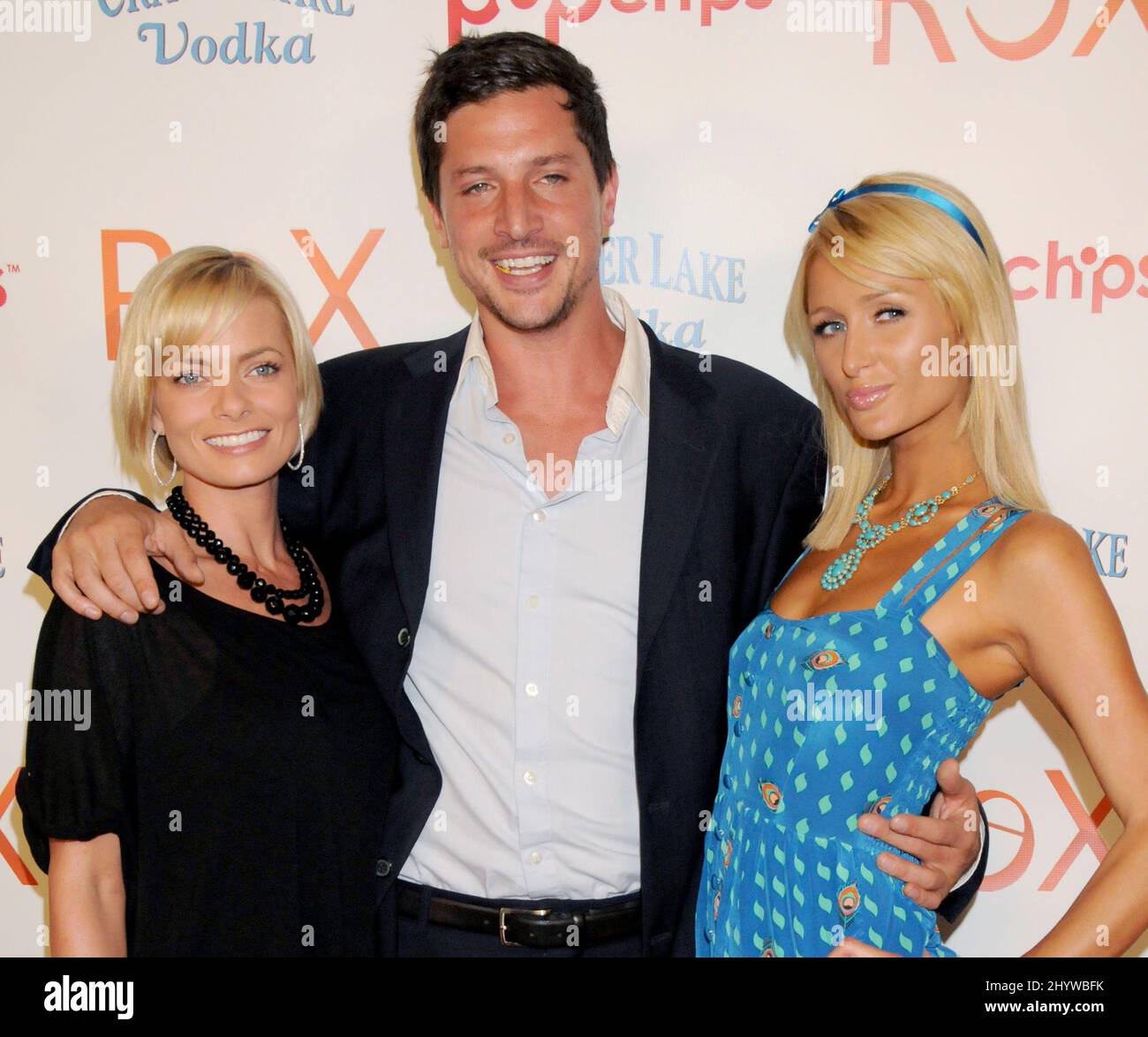 Jaime Pressly and Simon Rex and Paris Hilton at the screening of Rex ...