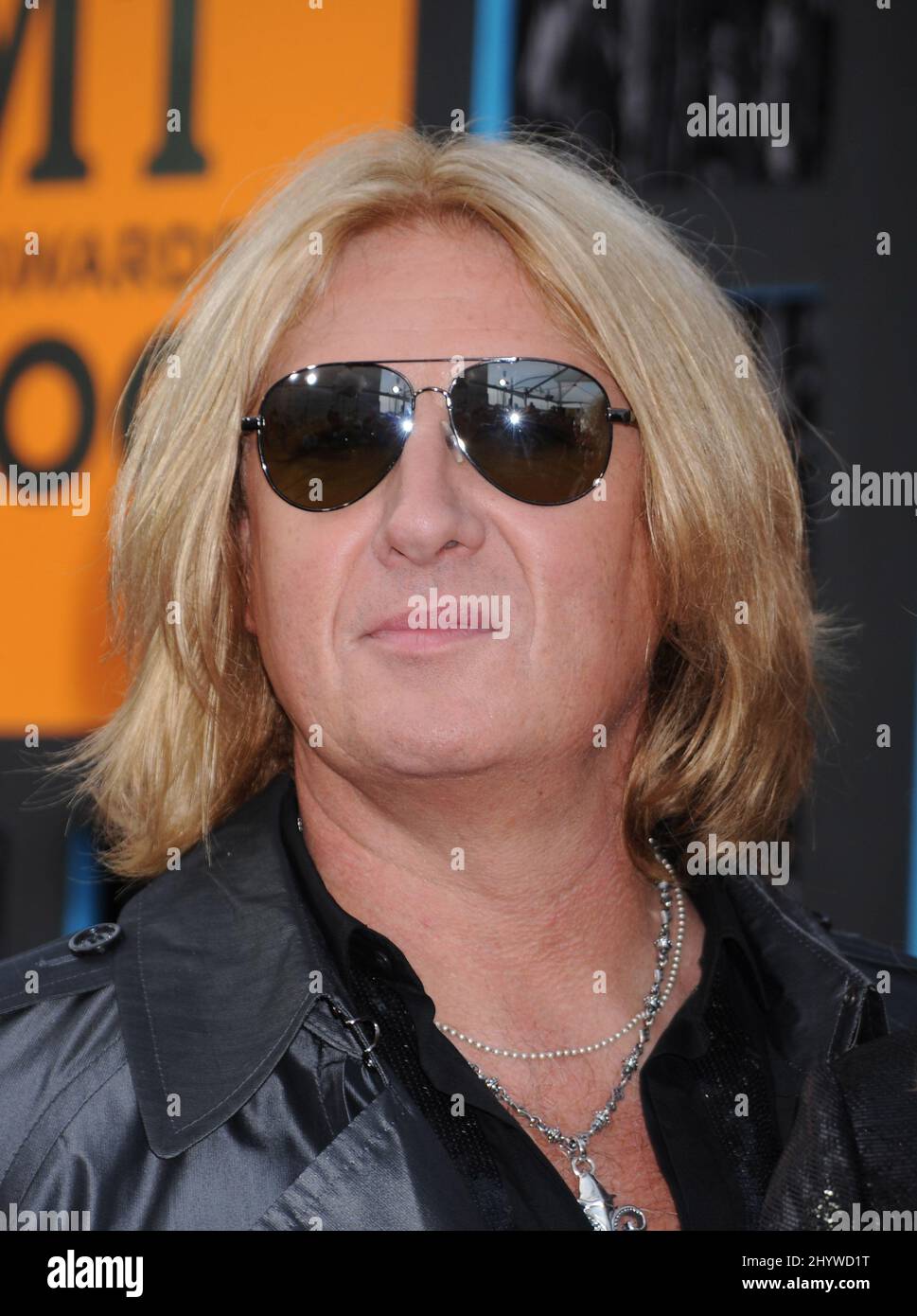 Joe elliott hi-res stock photography and images - Alamy