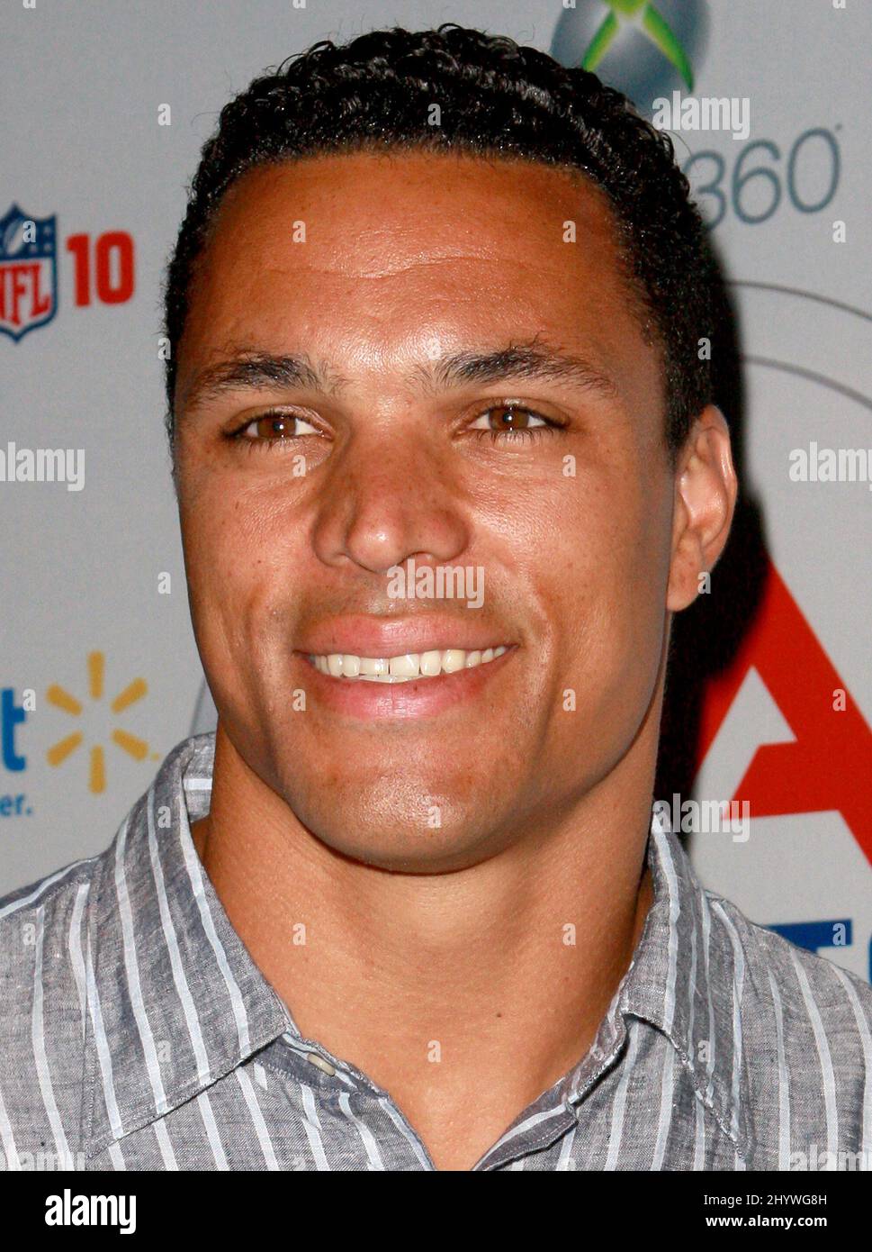Tony Gonzalez arriving at the Madden NFL 10 Pigskin Pro-Am Pre-Party ...