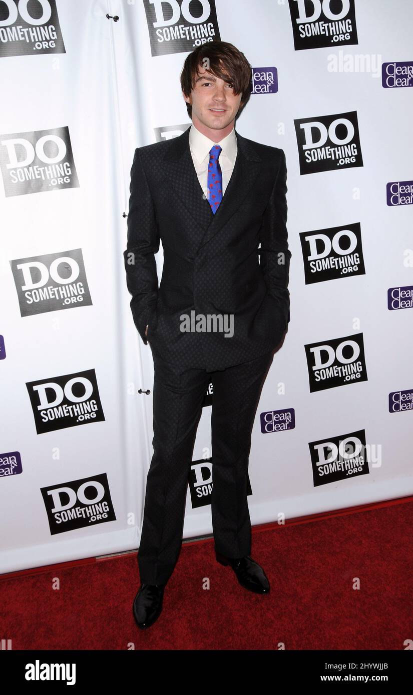 Drake Bell arrives for DoSomething.org celebrating the 'Power of Youth ...