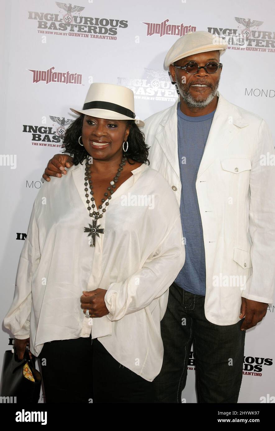 Samuel jackson inglourious basterds los hi-res stock photography and ...