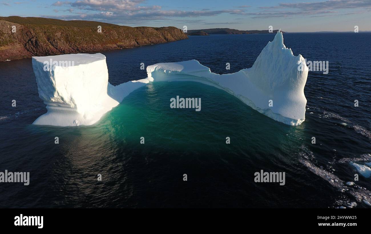 Gigantic iceberg hi-res stock photography and images - Alamy