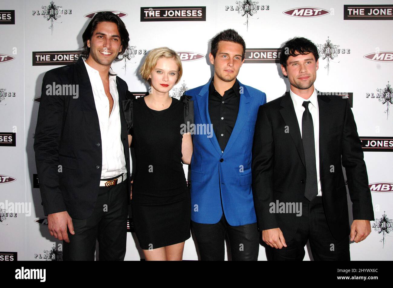 Jordan Woolley, Sara Paxton, Nico Tortorella and Ben Hollingsworth ...