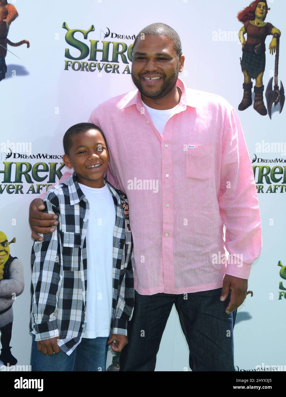 Anthony Anderson and son Nathan during the 'Shrek Forever After' film ...