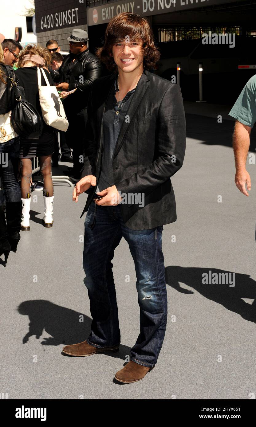 Tim Urban arriving at the CNN Building before appearing on Larry Kings ...