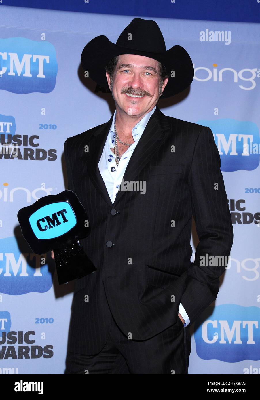 Kix brooks in hi-res stock photography and images - Alamy