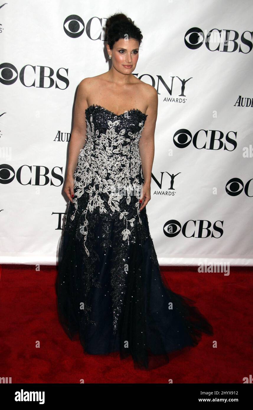 Idina menzel diring hi-res stock photography and images - Alamy