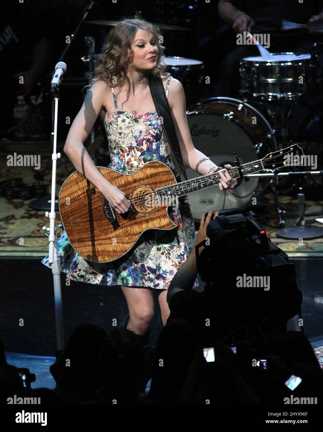 Taylor Swift performs suring a 13 Hour Meet and Greet held at the ...