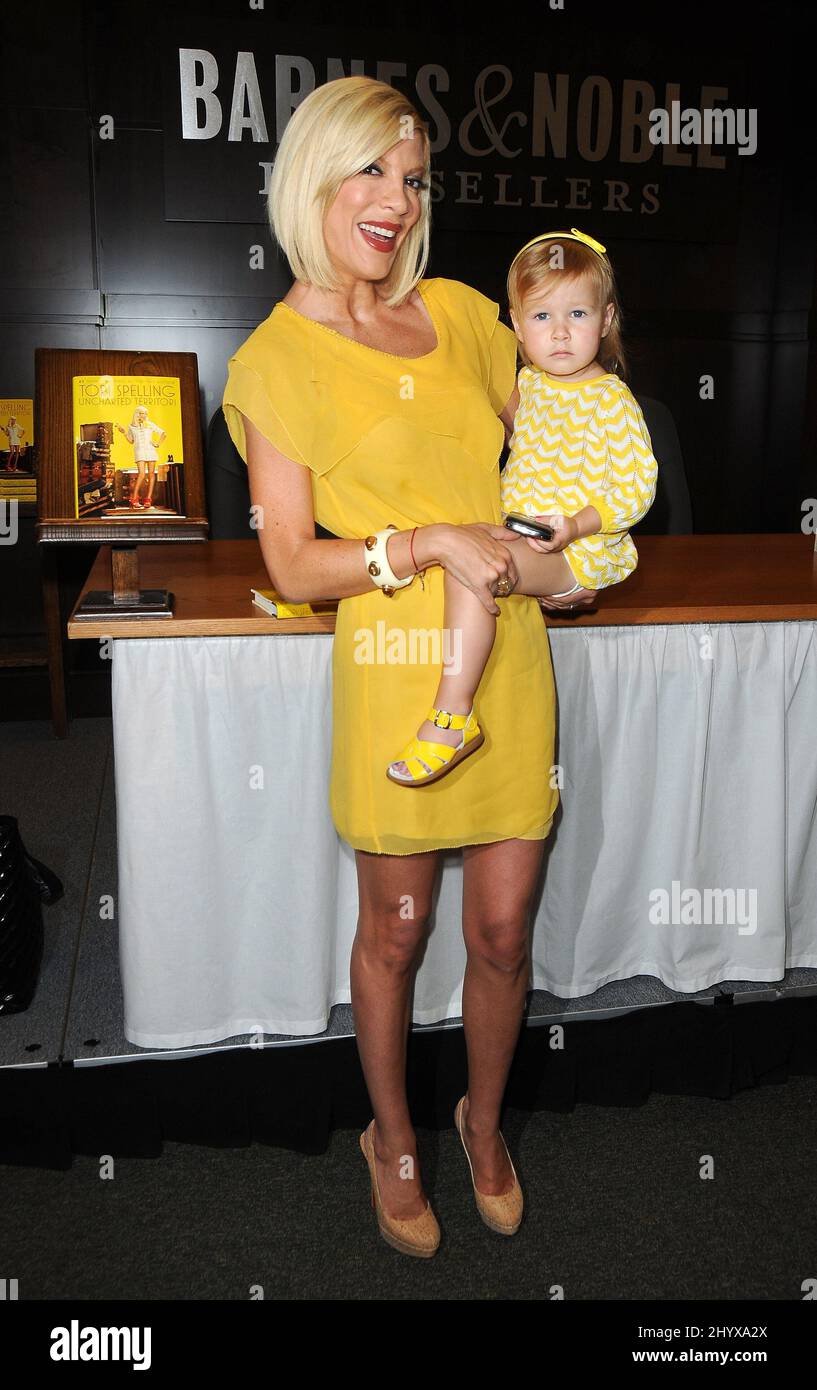 Tori Spelling and daughter Stella Doreen McDermott during Tori's book ...