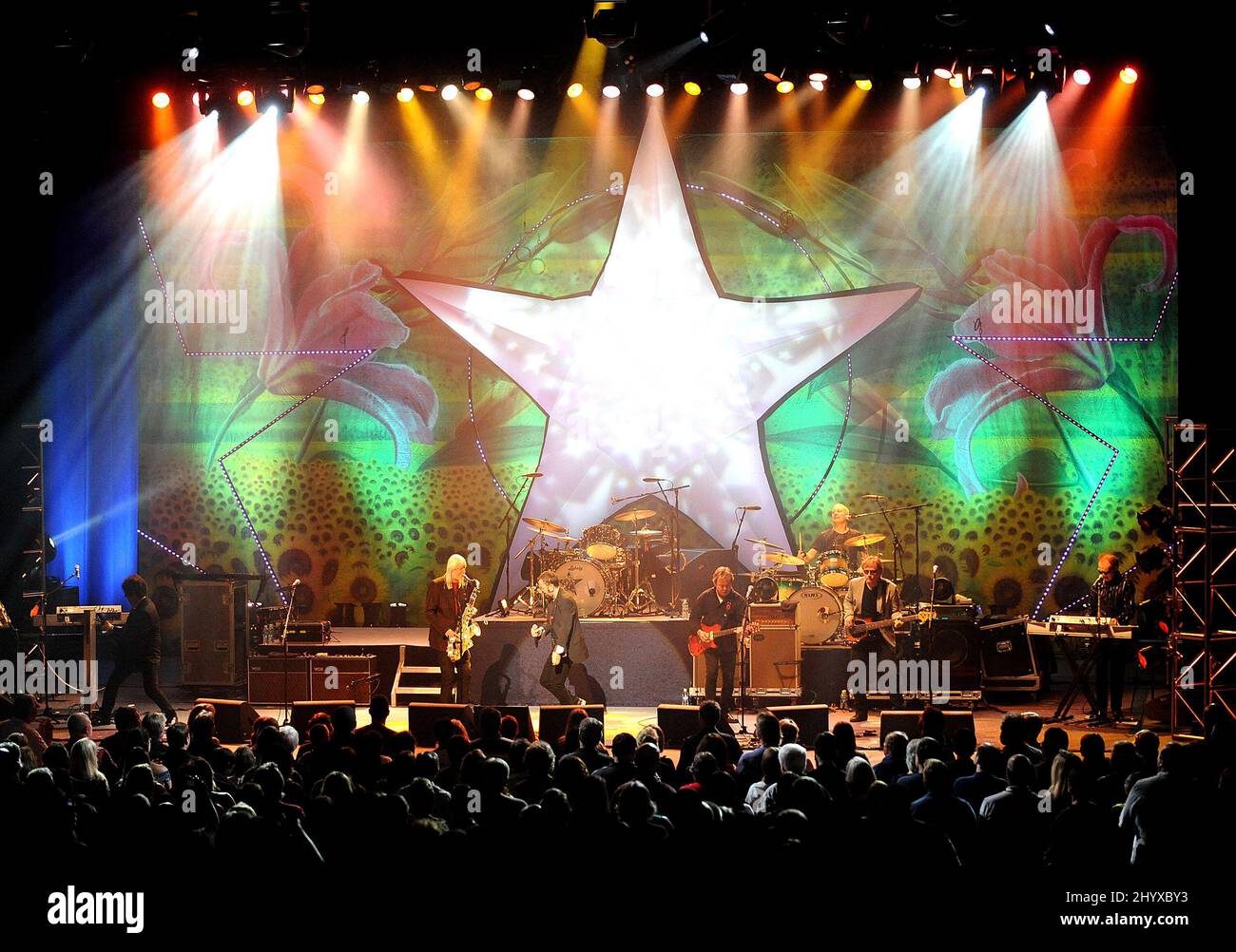 His 11th all starr band summer tour hi-res stock photography and images ...
