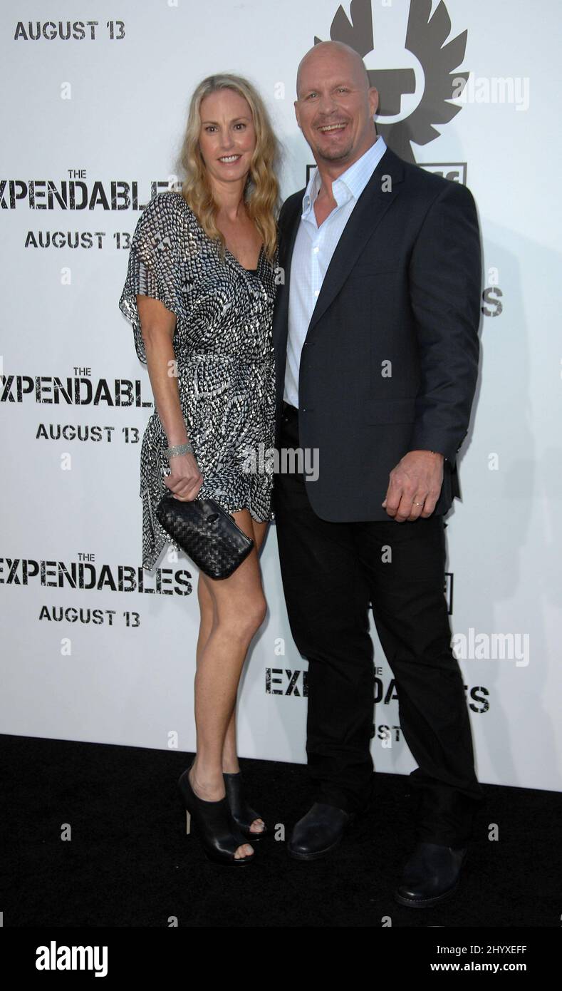 Steve austin expendables hi-res stock photography and images - Alamy