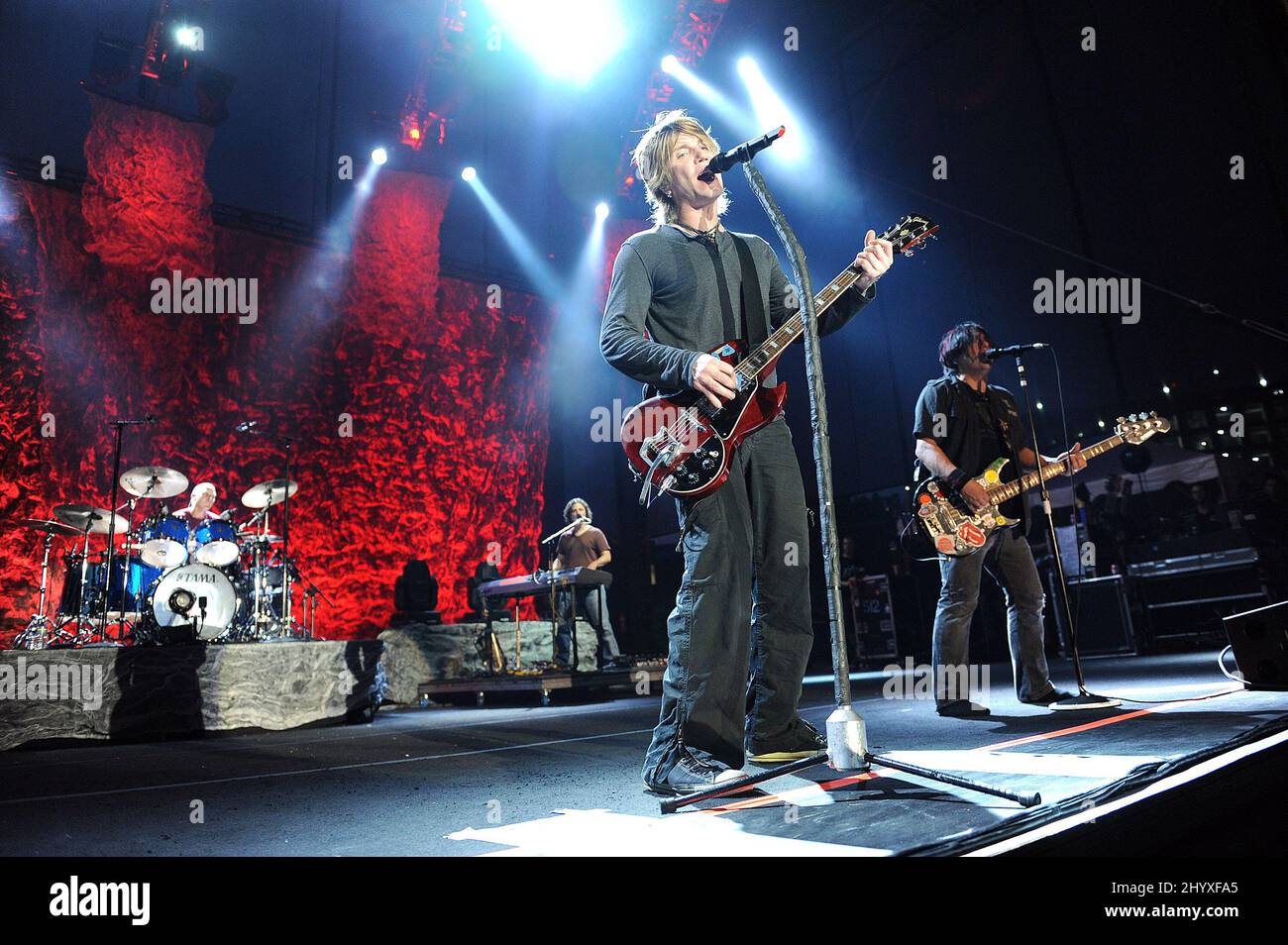 Johnny Rzeznik of the Goo Goo Dolls performs live in concert at the ...