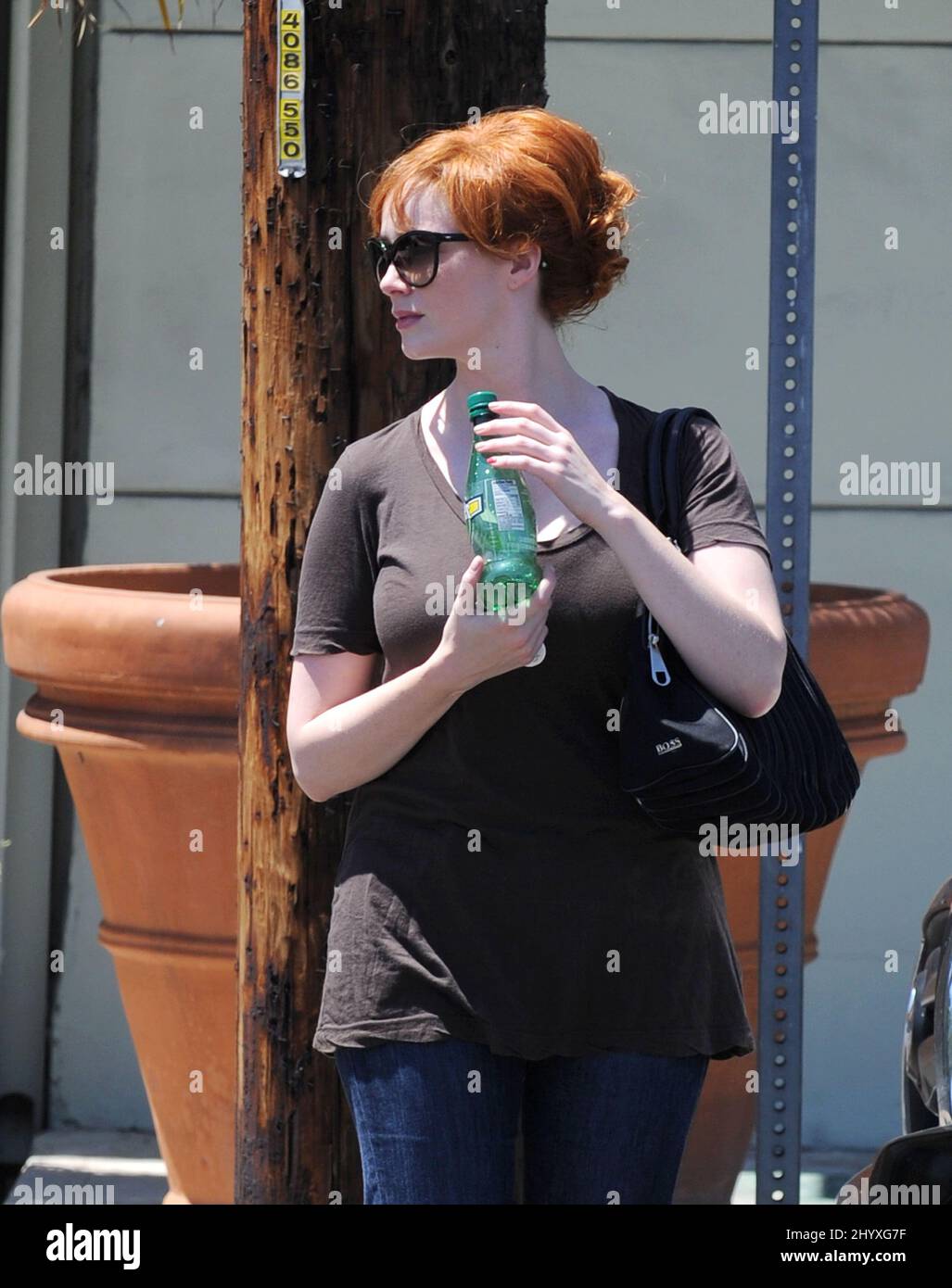 Christina hendricks leaves hi-res stock photography and images - Alamy