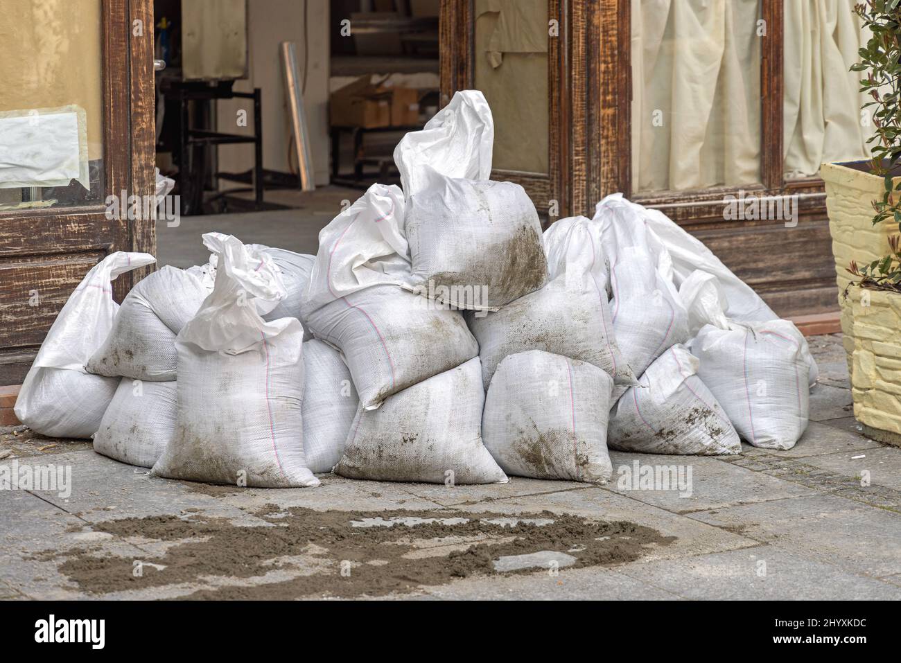 Garbage in front door hi-res stock photography and images - Alamy