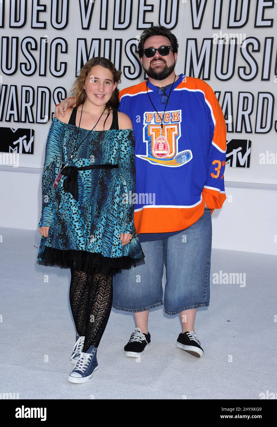 Kevin Smith and daughter Harley arriving at the 2010 MTV Video Music ...