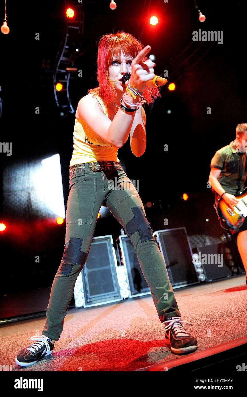 Hayley Williams from Paramore in concert during the Honda Civic Tour at ...