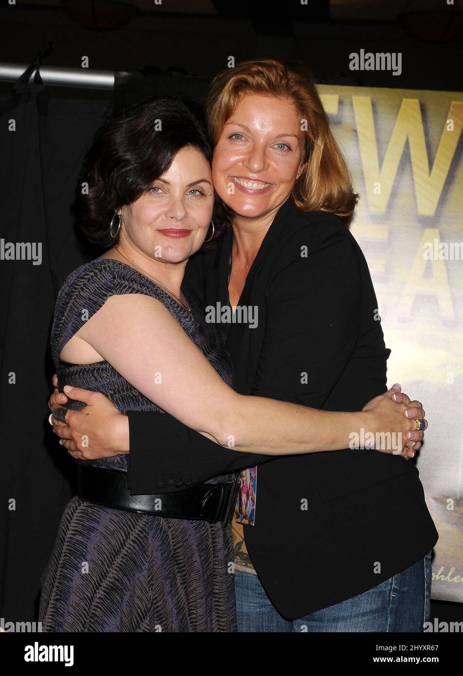 Sherilyn Fenn and Sheryl Lee at the "The Hollywood Show" Fall 2010 held ...