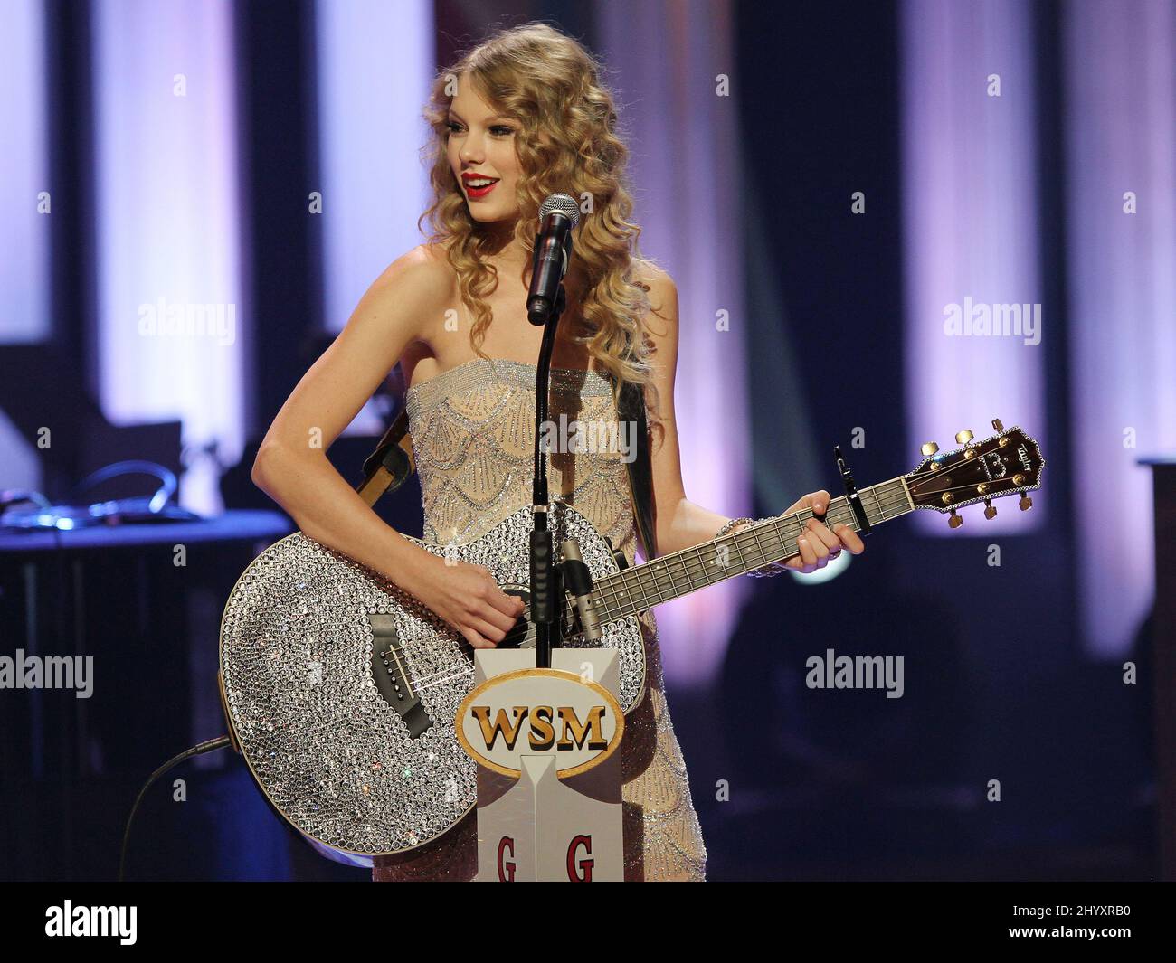 Taylor Swift performs at the Grand Ole Opry 85th Birthday Bash at the ...
