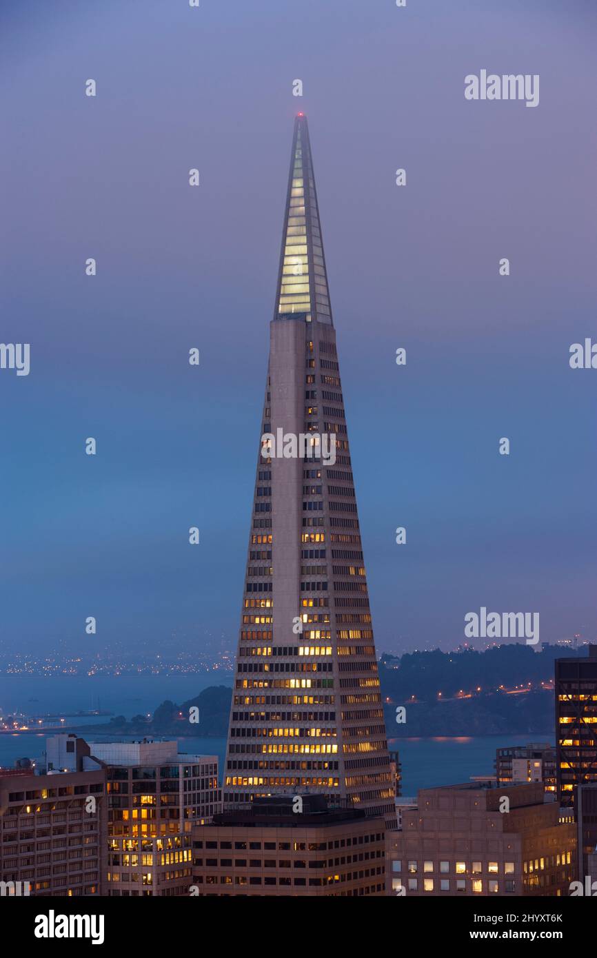 The transamerican pyramid hi-res stock photography and images - Alamy