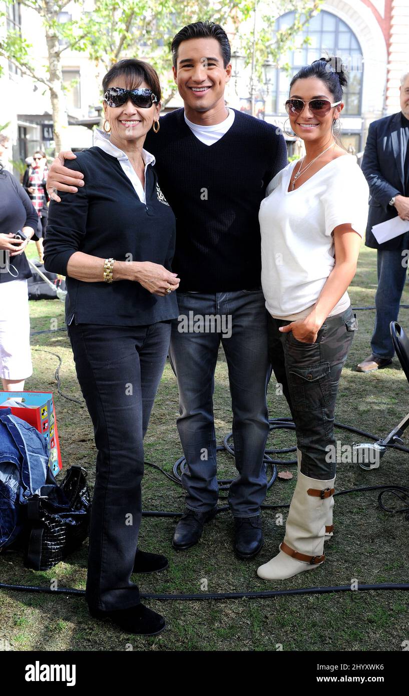 Mario Lopez Mom
