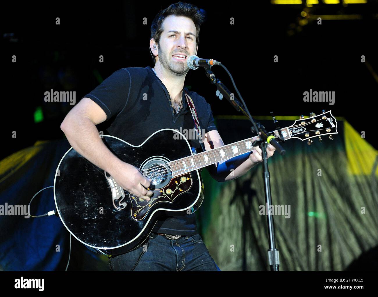 Stadium concert stage hi-res stock photography and images - Alamy