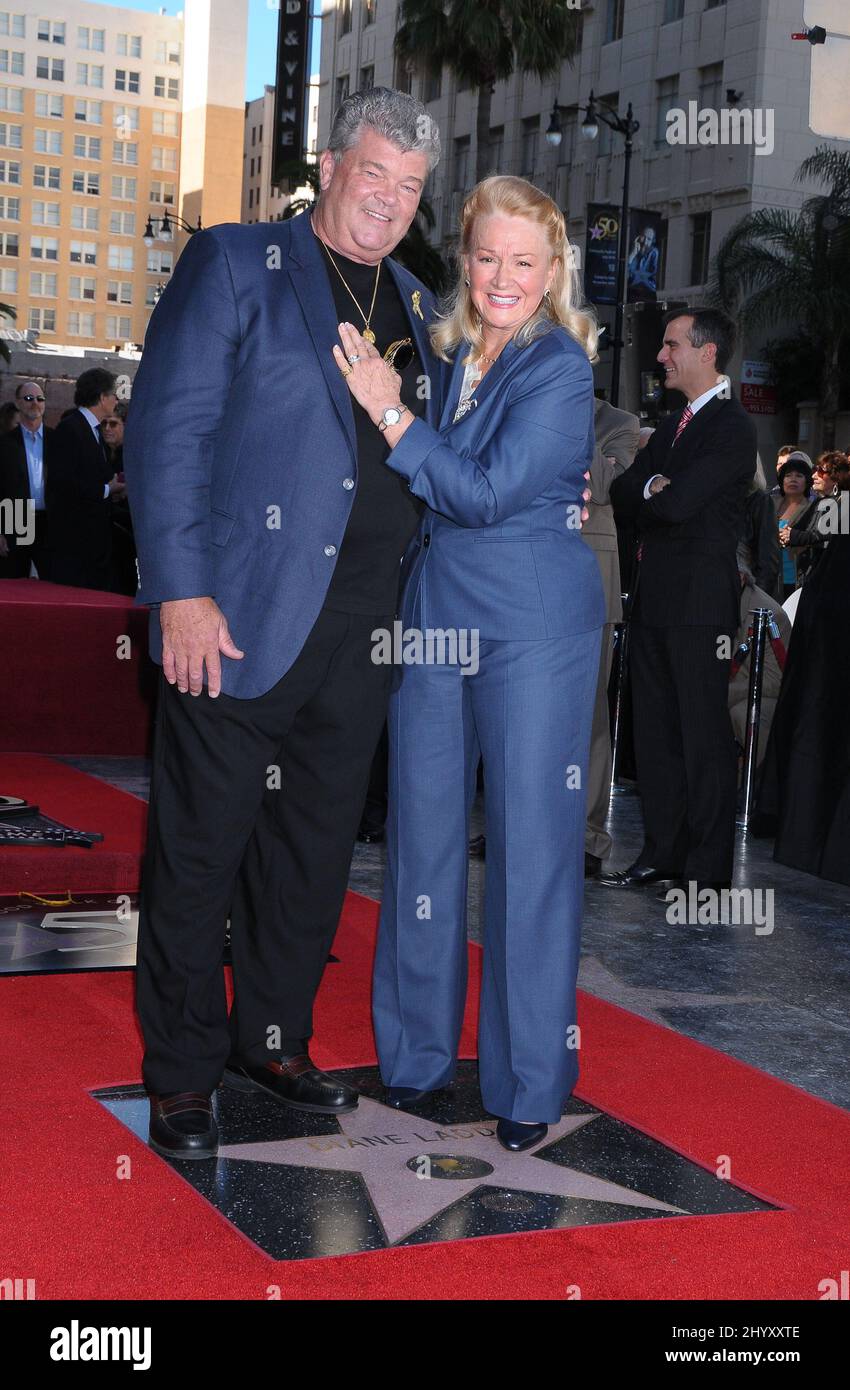 Diane Ladd and Robert Hunter at a ceremony where Bruce Dern, Laura Dern ...