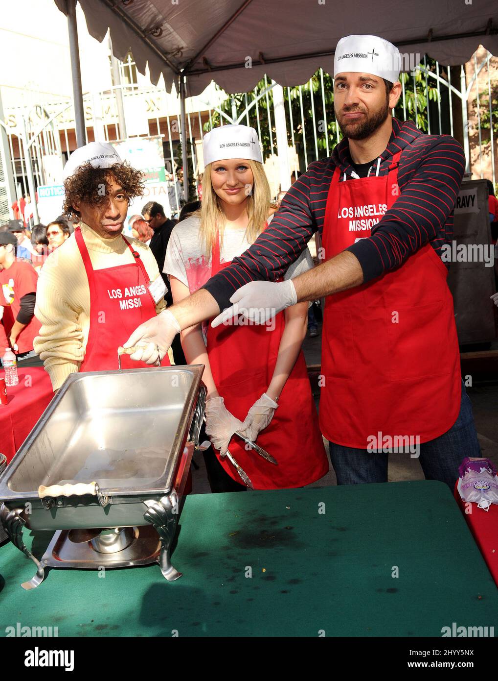 Stephanie Pratt and Zachary Levi at the 2010 Los Angeles Mission ...