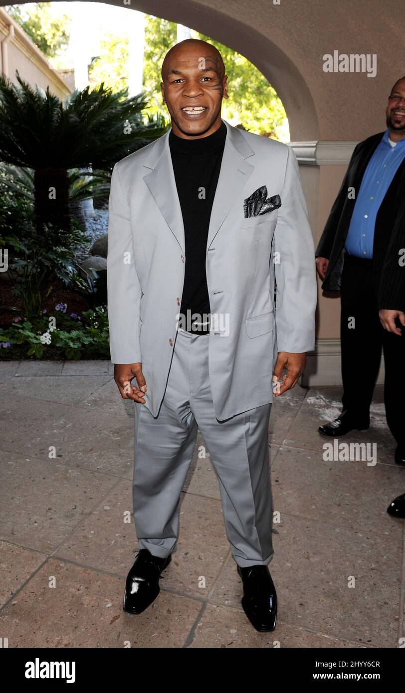 Mike tyson during hi-res stock photography and images - Alamy