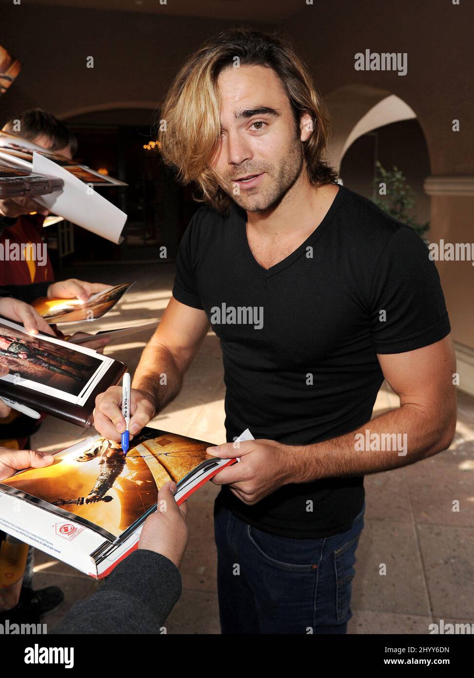 Dustin Clare at the 2011 TCA Winter Press Tour - Day 3 - Arrivals, held ...
