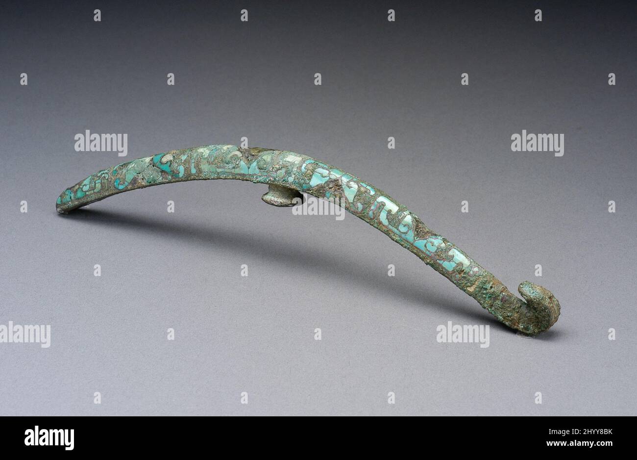 Hooks cast bronze with gold hi-res stock photography and images - Alamy