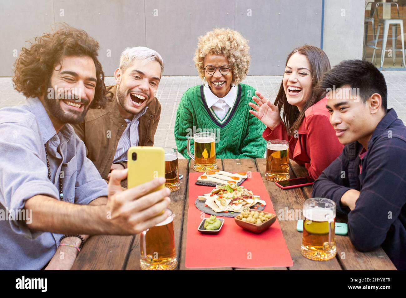 Diverse friends reunion hi-res stock photography and images - Alamy