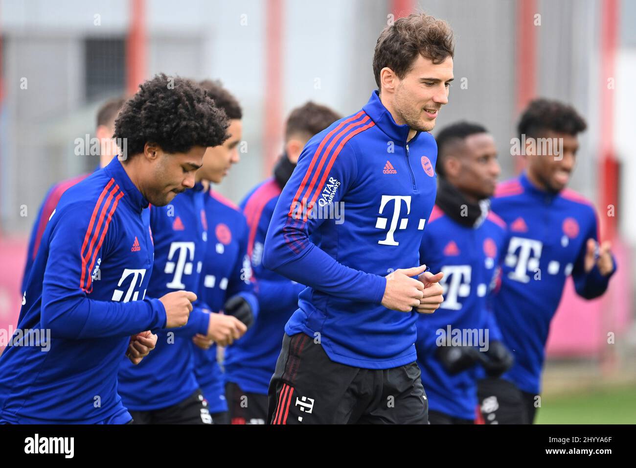 Munich, Deutschland. 15th Mar, 2022. v.re:Leon GORETZKA (FC Bayern ...